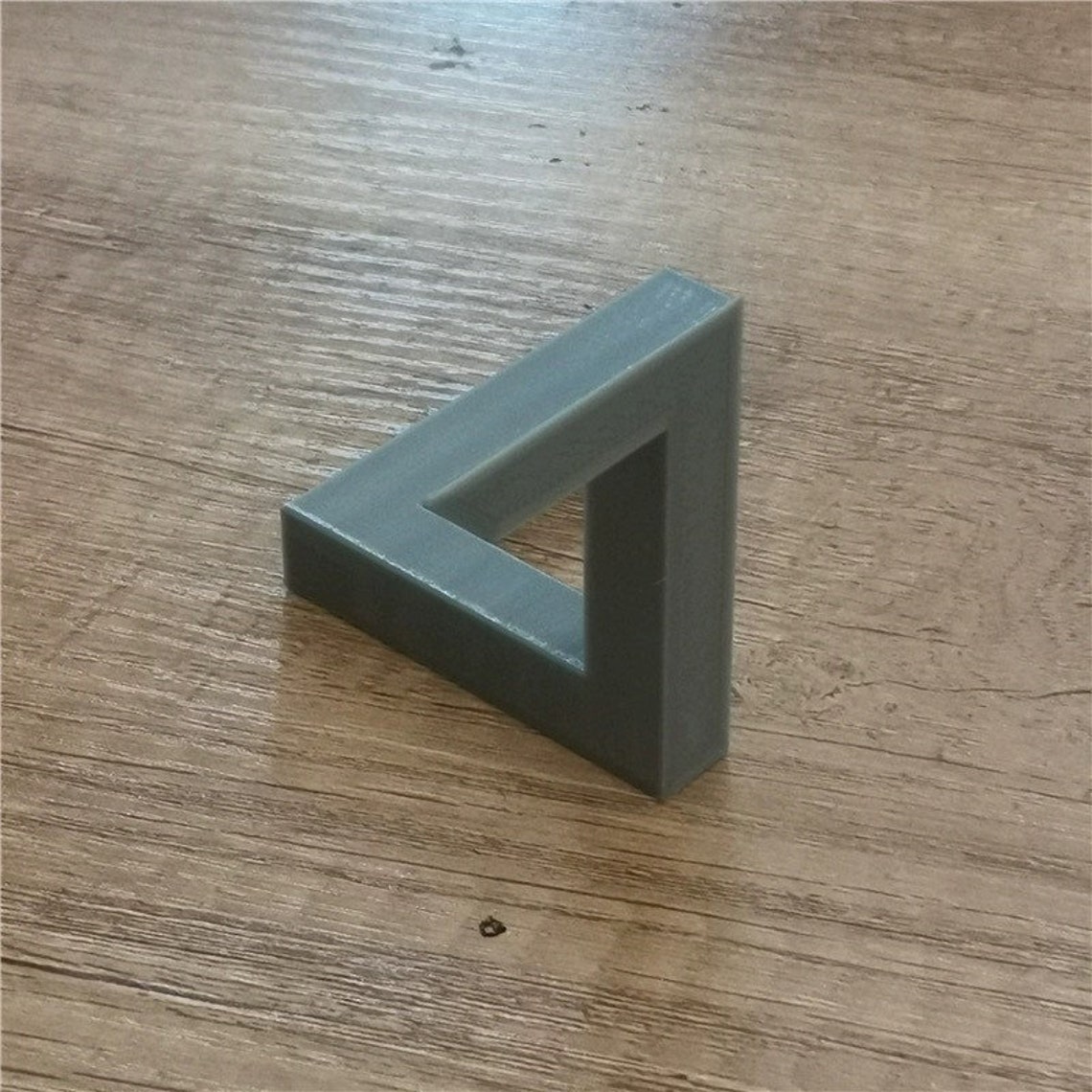 3D Printed Plastic Penrose Tribar Triangle Visual Error Science Toys ...