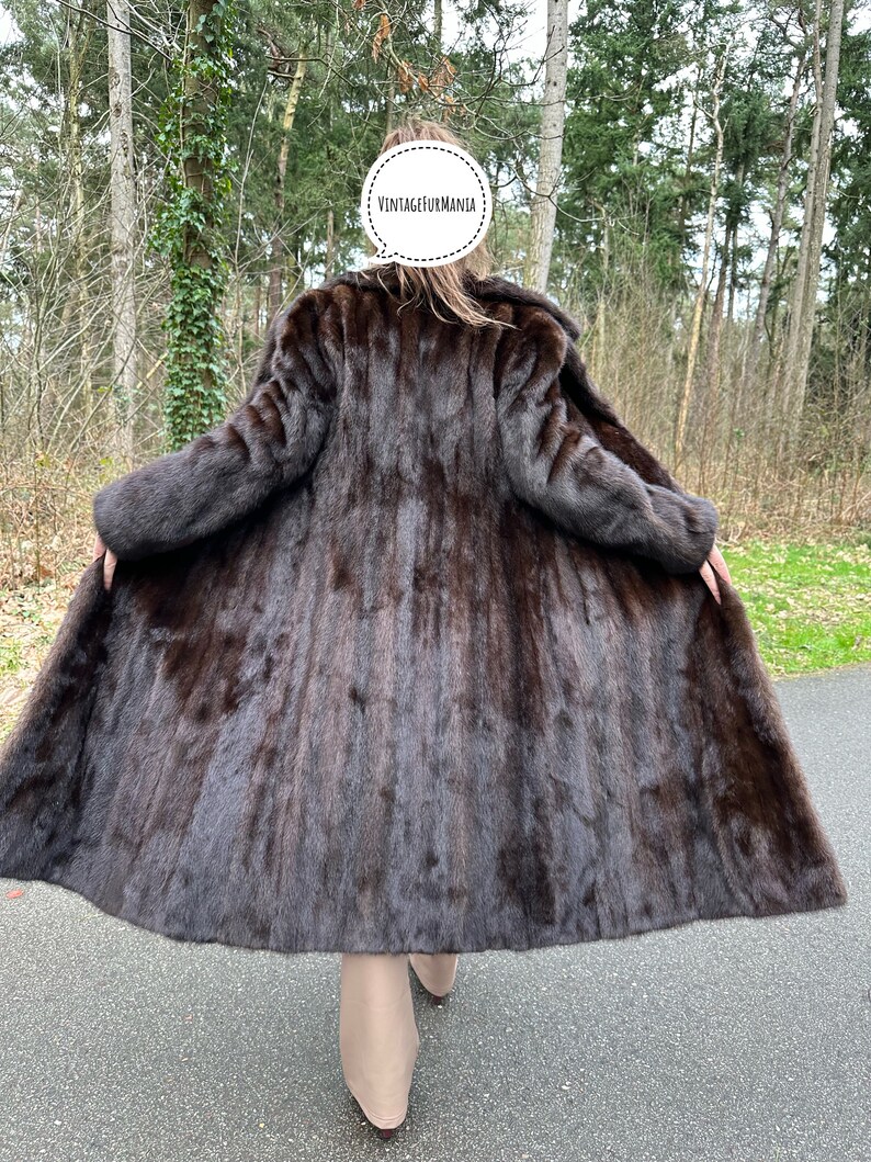 High Quality Saga Mink Fur Coat for Women in Small Size, Vintage Real ...
