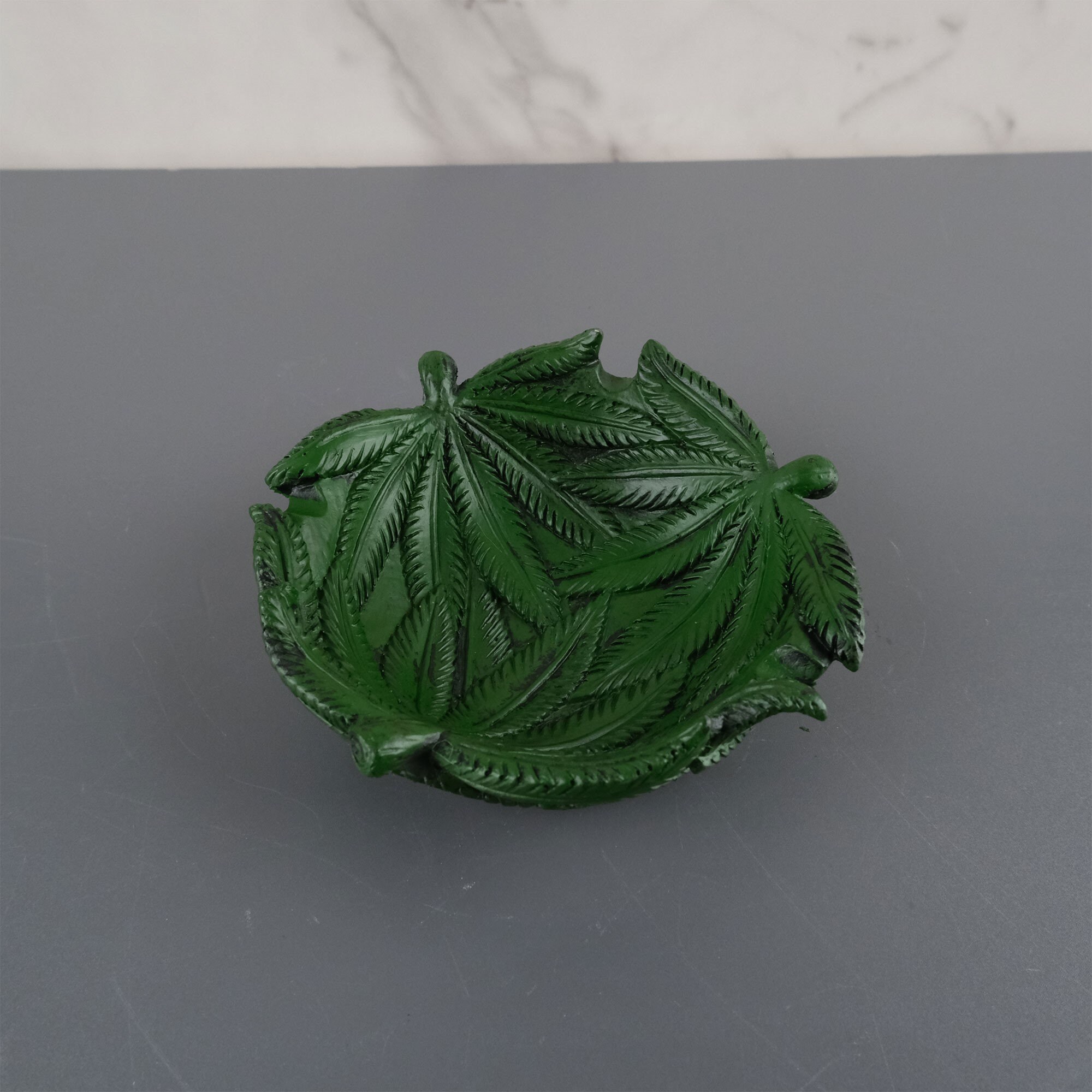 Resin Leaf Ashtray, Unique Novel Leaf Shape Ashtray, Dad's Gift, Men's ...