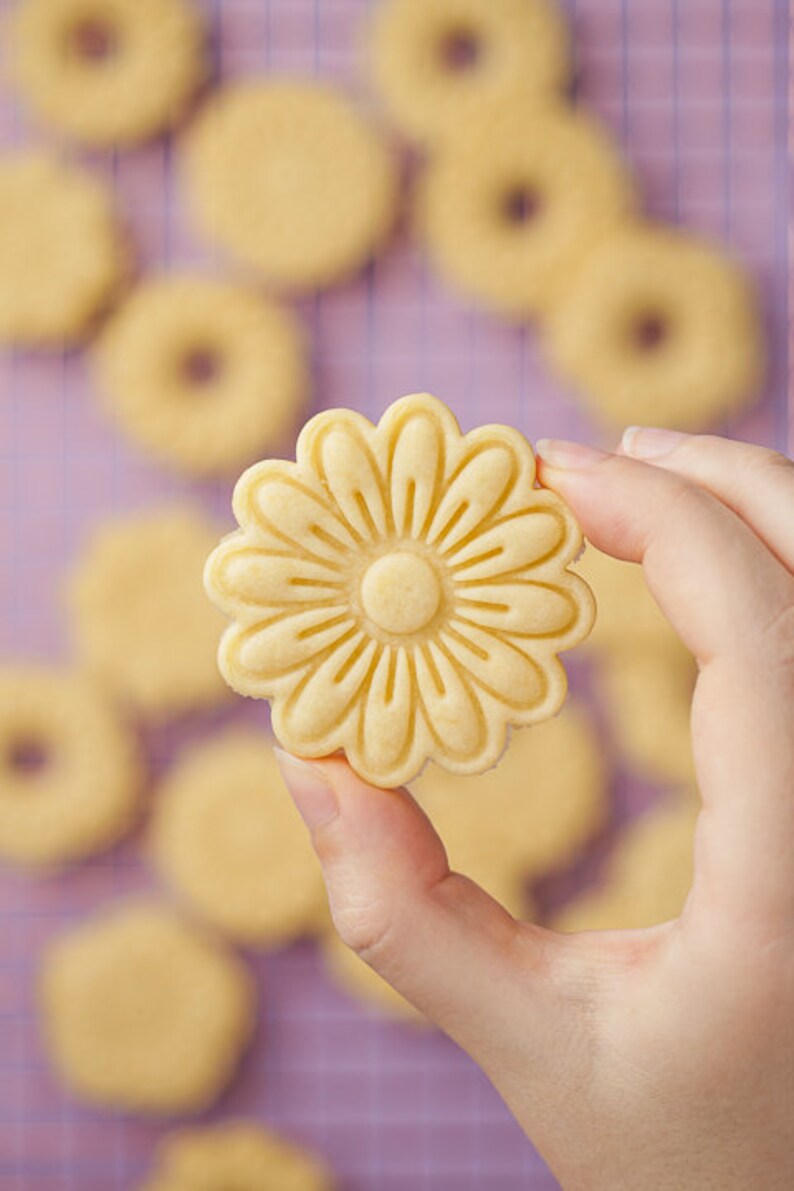 Spring Flowers Cookie Cutter & Stamps Set Perfect for Linzer Cookies ...