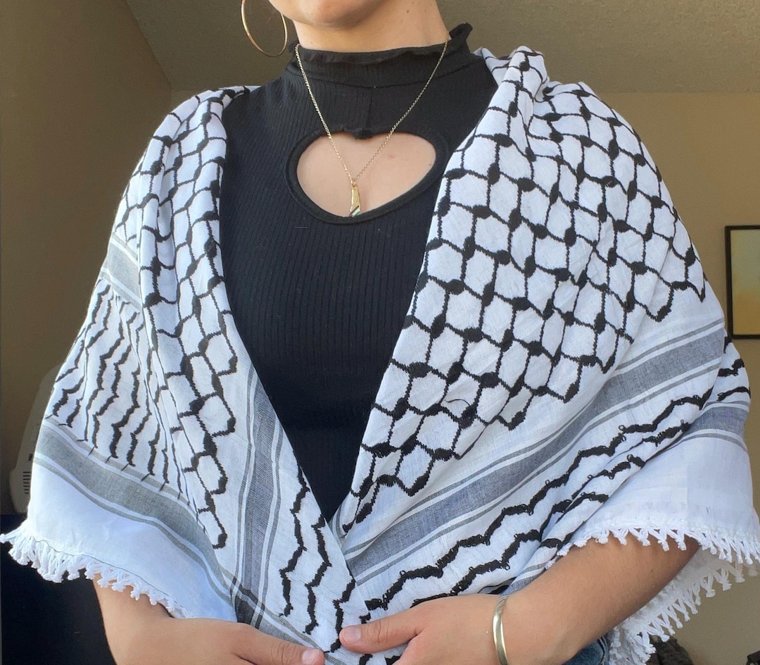 Classic Black and White Palestinian Kuffiyeh Scarf With Tassels Made in ...