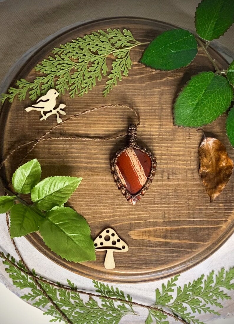 Robin Hood Jasper Spear Men’s Macrame Natural Stone Necklace - Etsy