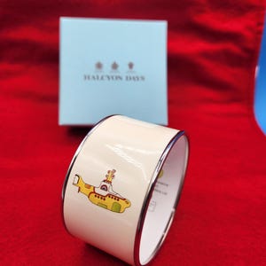 Halcyon Days A Yellow Submarine Product 2009 Subafilms Ltd. Cream ...