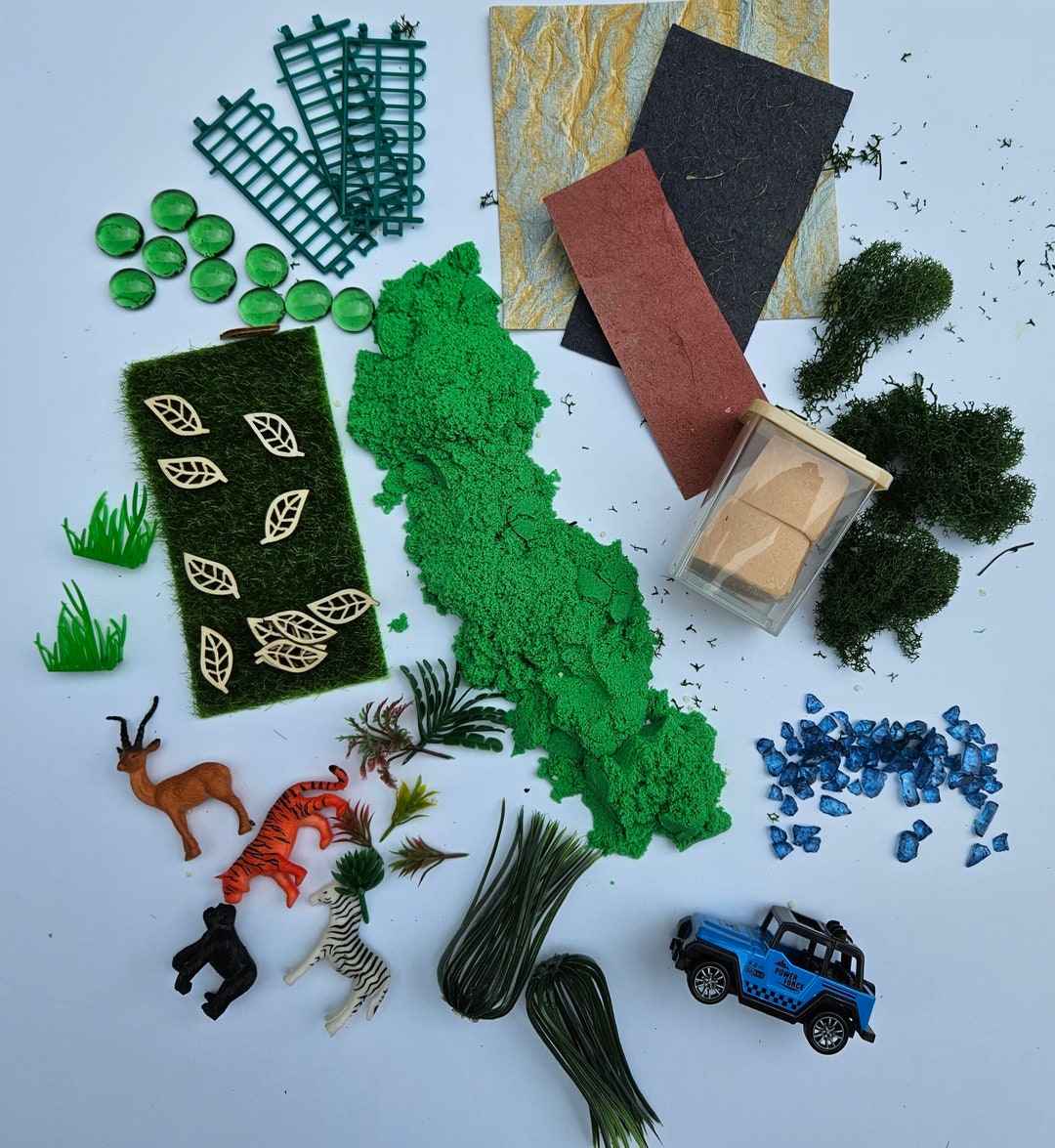 MEGA Safari Sensory Box - Birthday Gift for Kids Party Supplies Loose ...