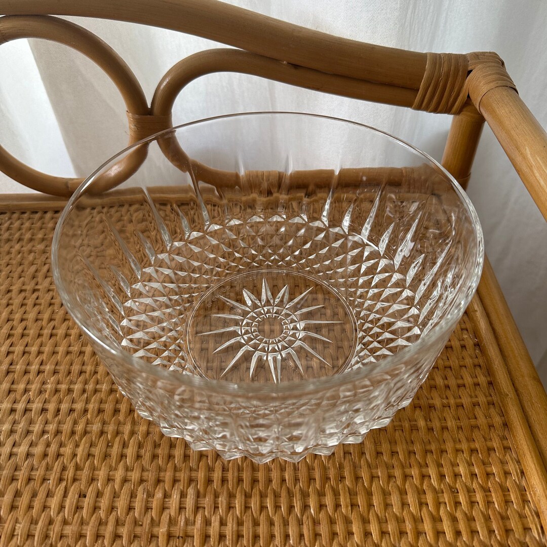 Vintage Arcoroc France Cut Glass Serving Bowl- Diamond Star Pattern - Etsy