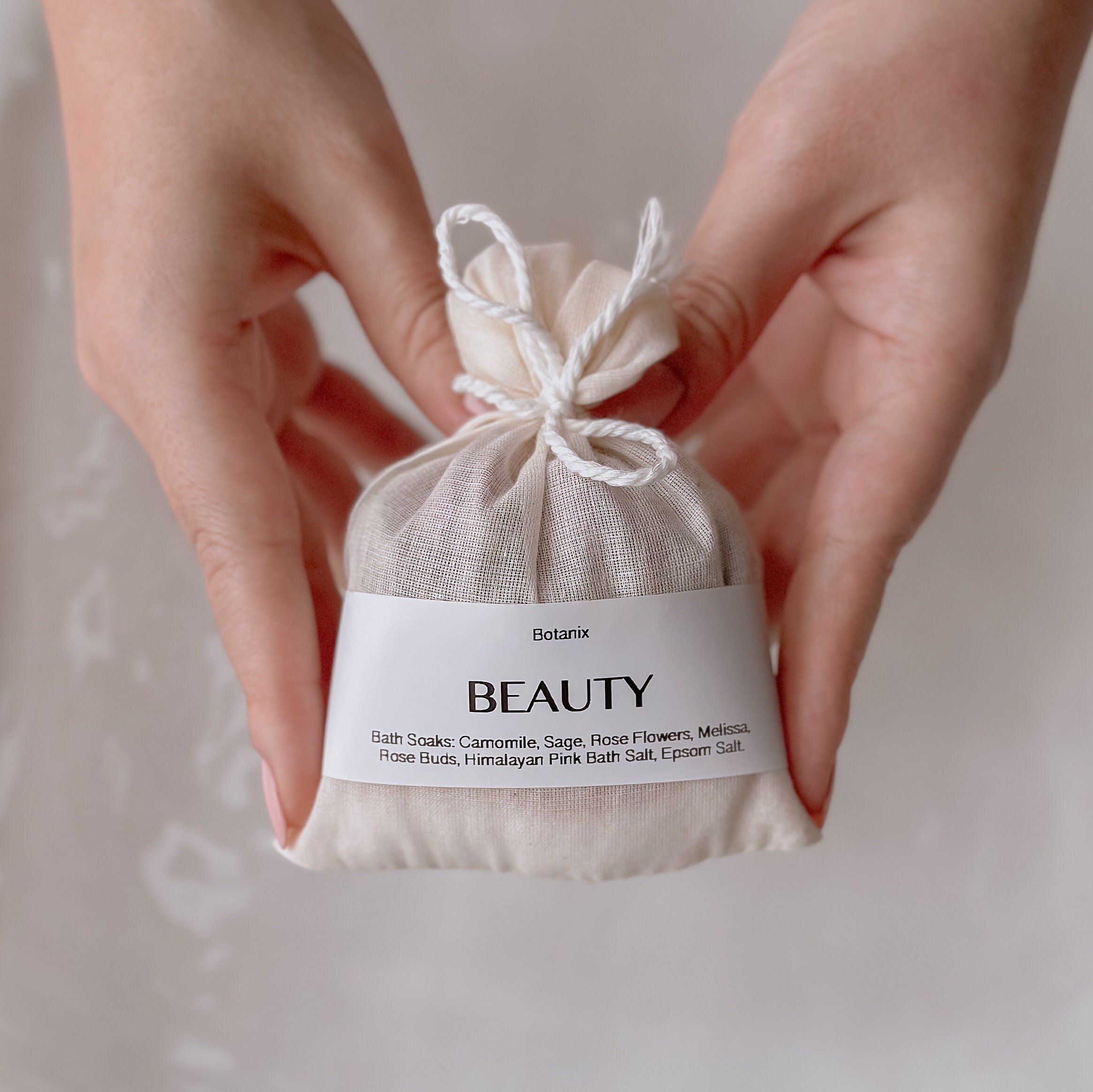 ESSENTIALS Bath Pouches - Set of 4 Luxurious Bath Soaks, Night, Beauty ...
