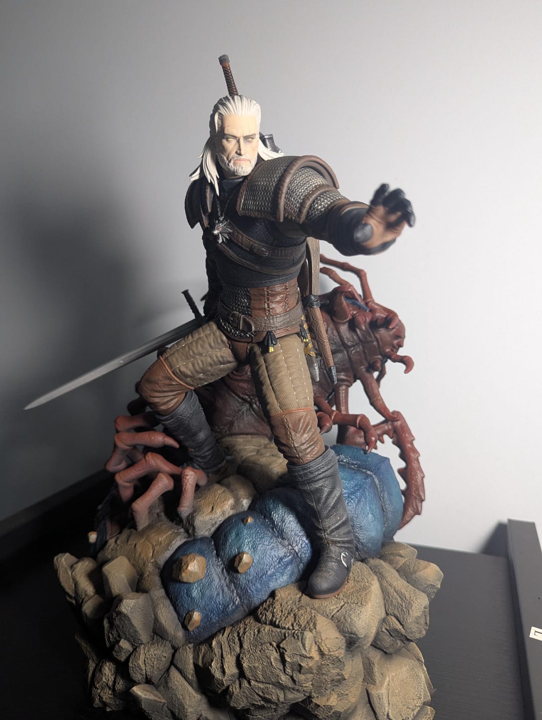 Geralt of Rivia Resin Statue 33cm | the Witcher Custom Figure ...