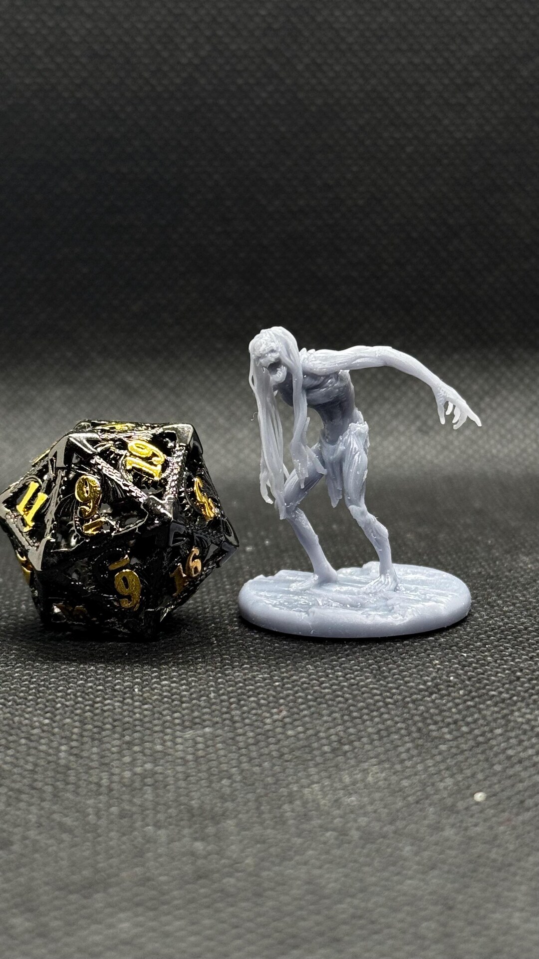 Female Zombie Miniature | 28mm Scale | Resin 3D Printed | Undead ...