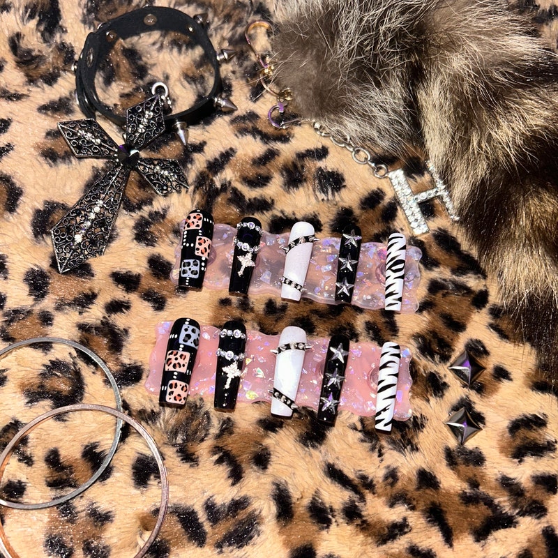 Gyaru Nails - Etsy