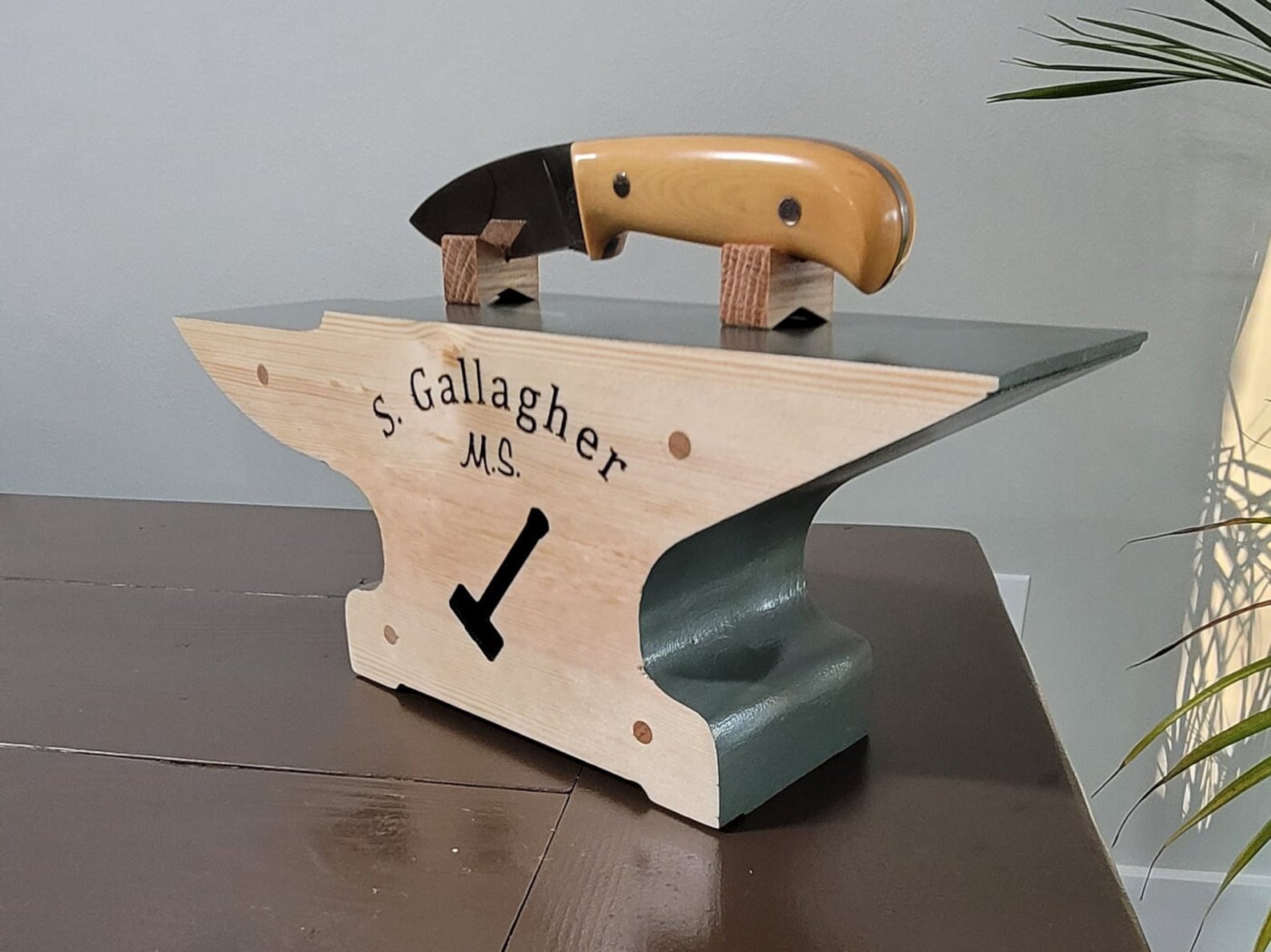 Personalized Anvil Knife Display - Etsy