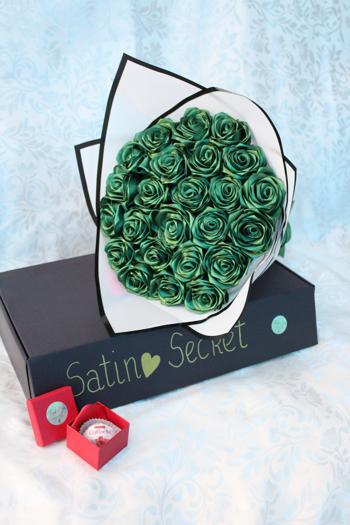 Handmade 24 Roses Bouquet - Etsy