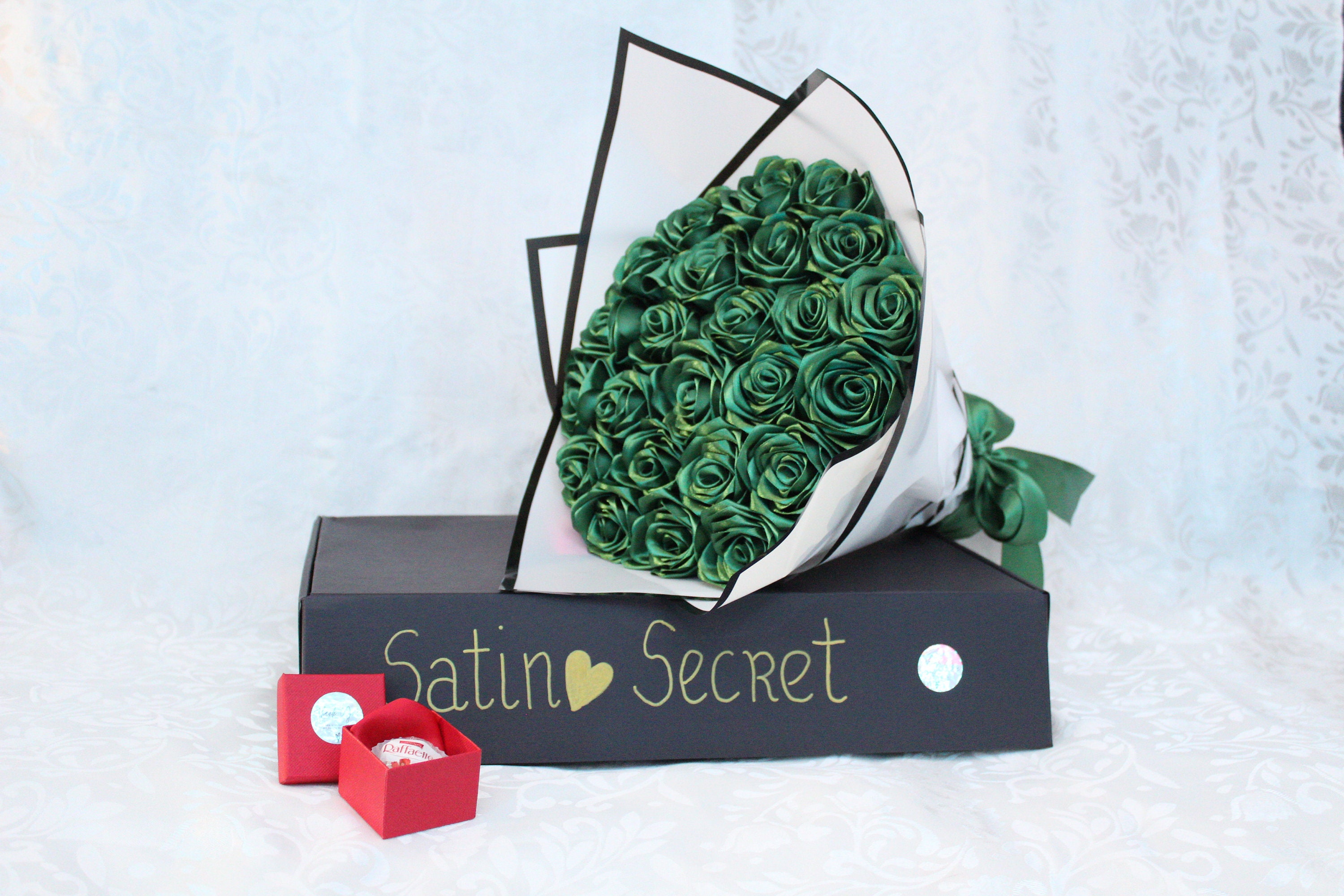 Handmade 24 Roses Bouquet - Etsy