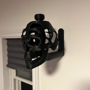 Wall-mounted Skull Helmet Display Stand – Unique 3d-printed Holder for ...