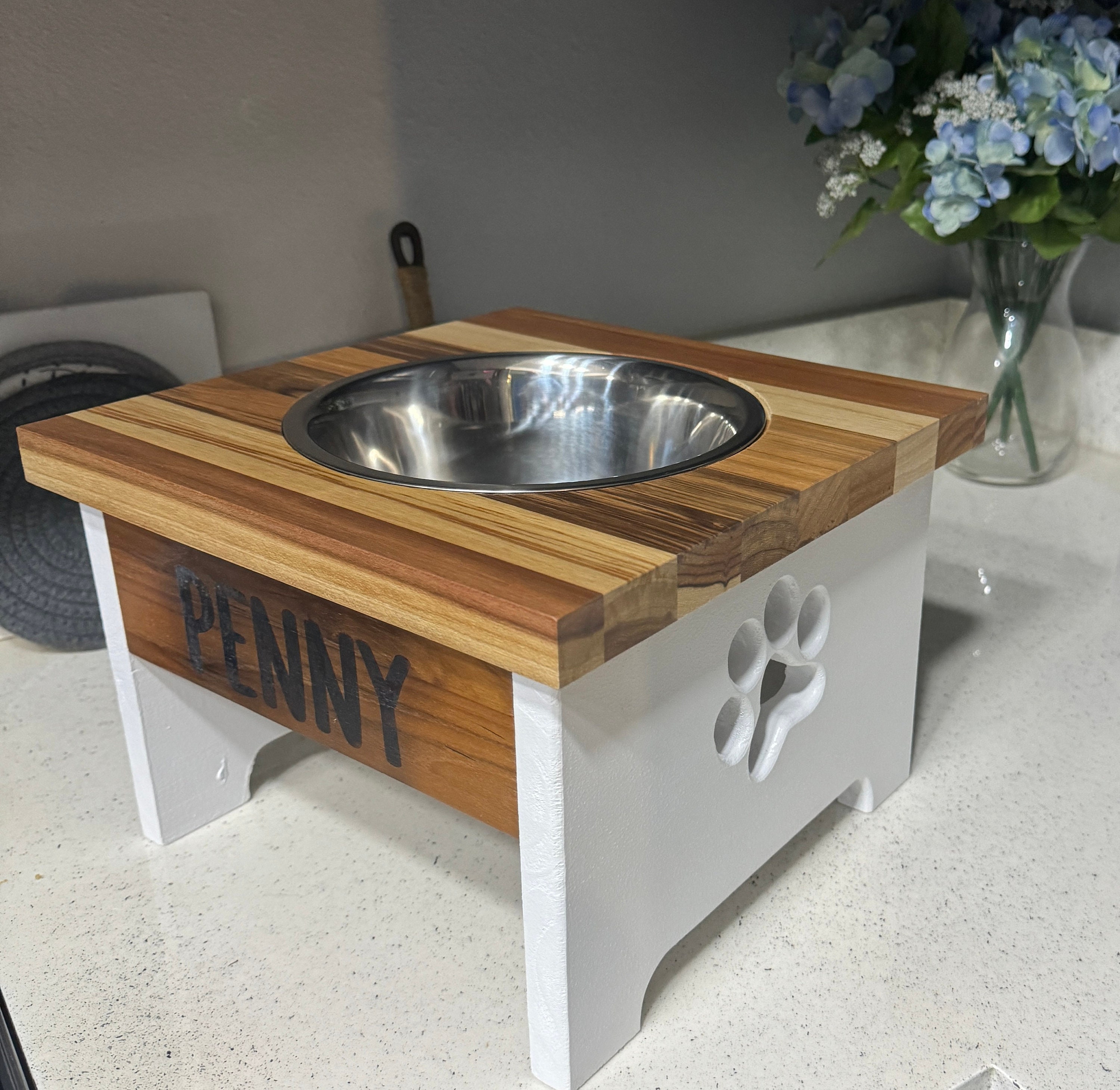 Custom Elevated Dog Stand - Etsy