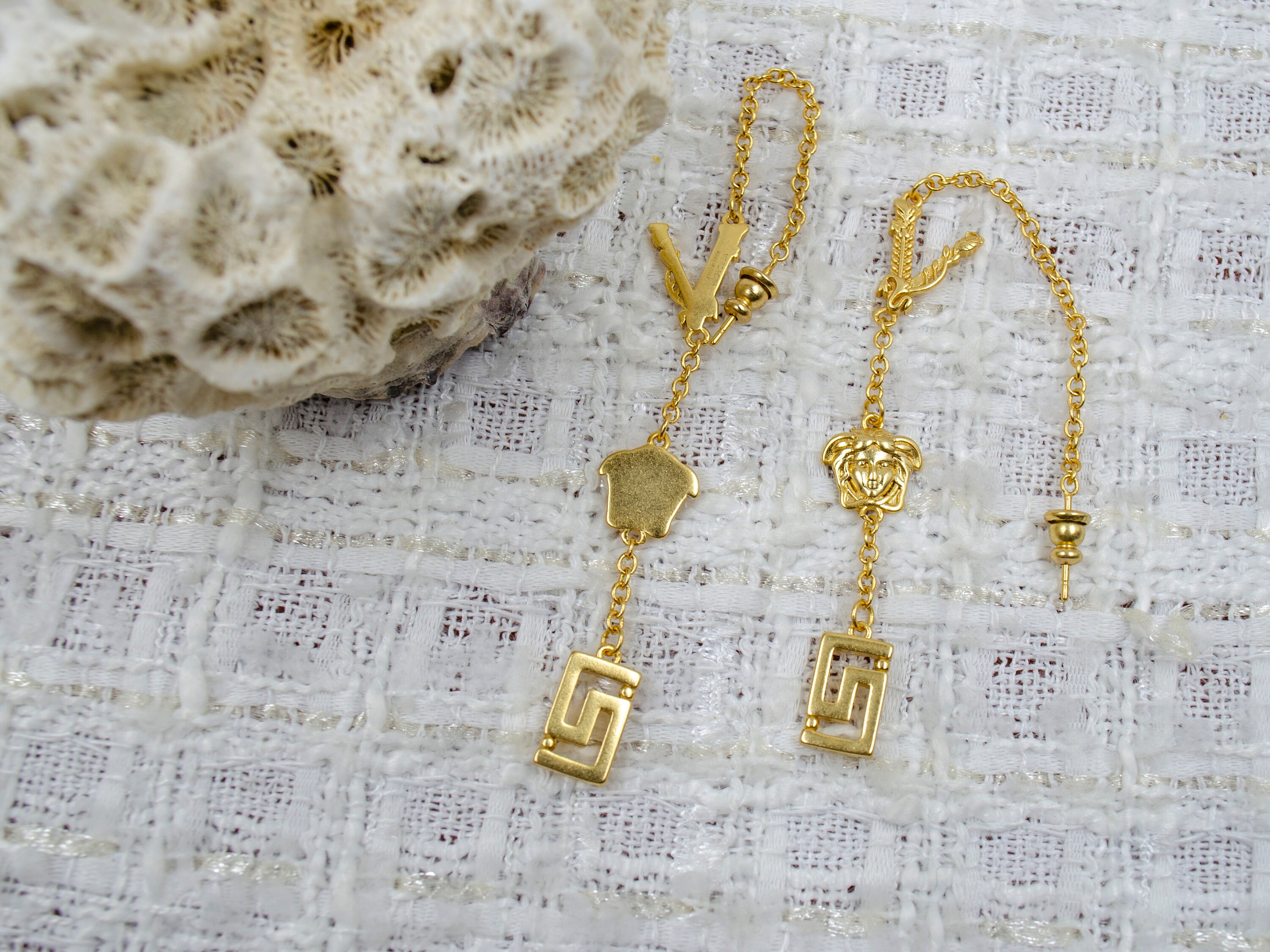 Vintage Versace Gold Metal Medusa Logo Dangle Earrings - Etsy