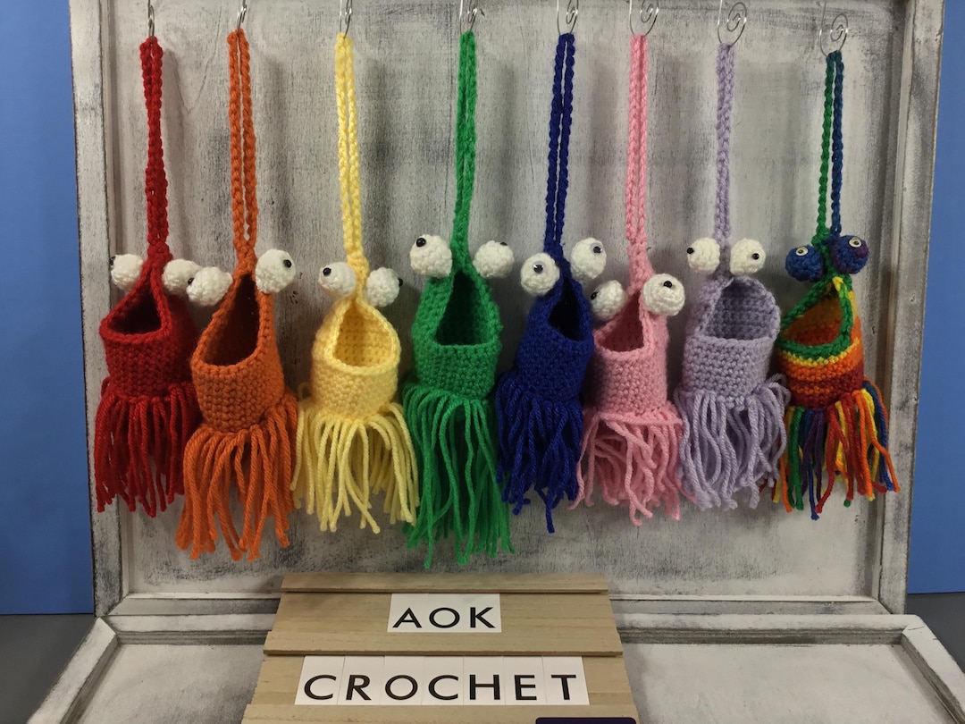 Hanging Alien / Yip Yip - Crochet - Etsy