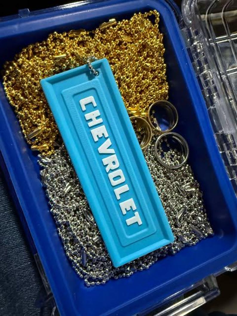 1950s Chevrolet Style Tailgate Keychain – Vintage Chevy Truck Emblem ...