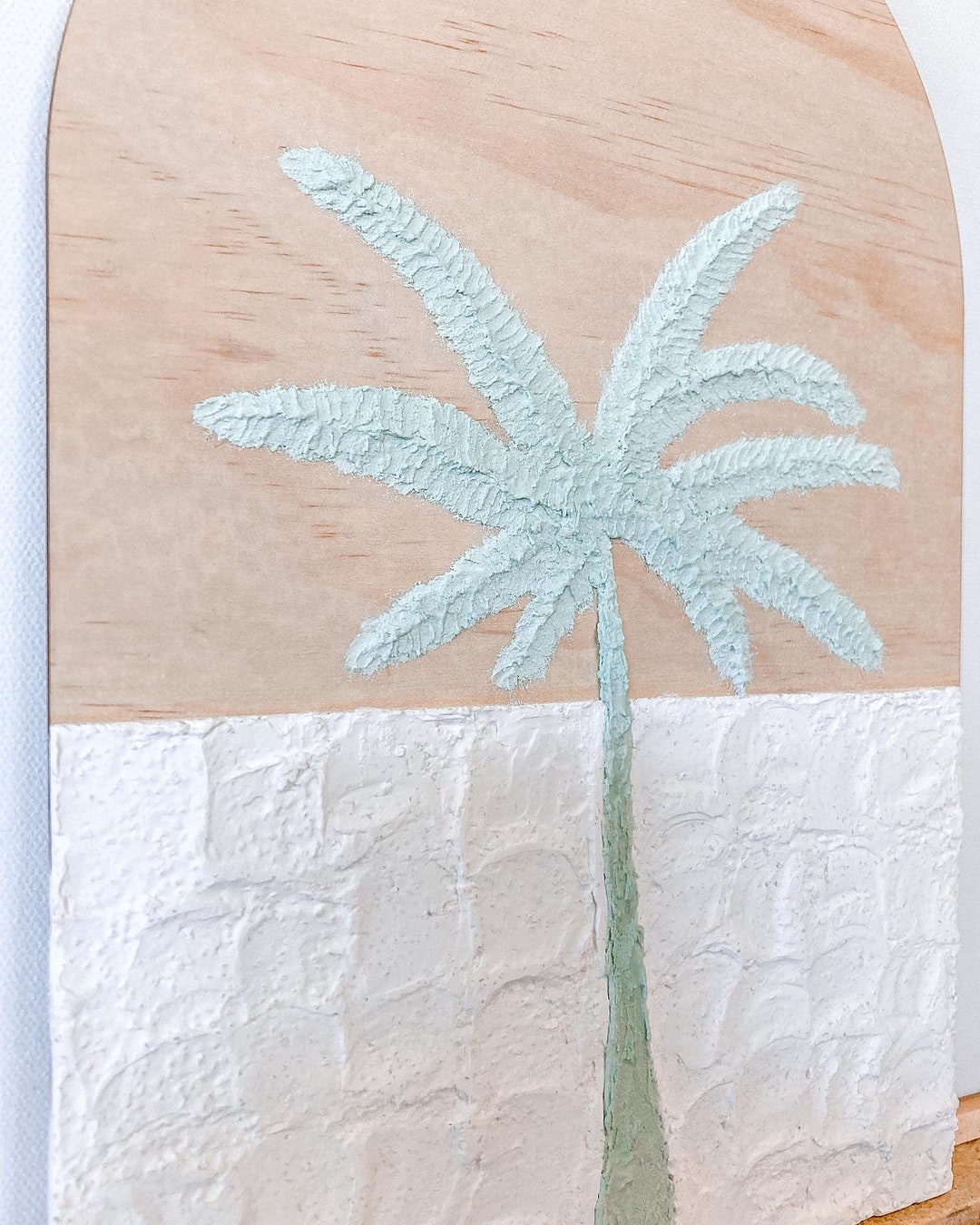 Palm Tree Arch Plaque \\ Textured Art \\ Coastal Decor \\ Surf Art - Etsy