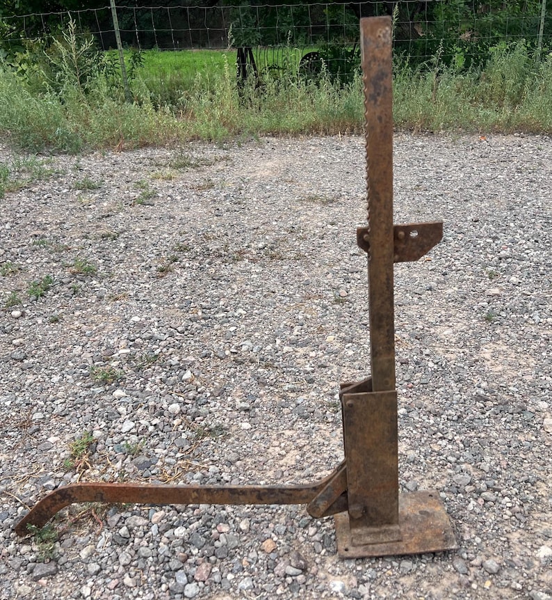 Antique Wagon Jack – Early 1900s Rusted Metal Farm Tool, Rustic Western ...