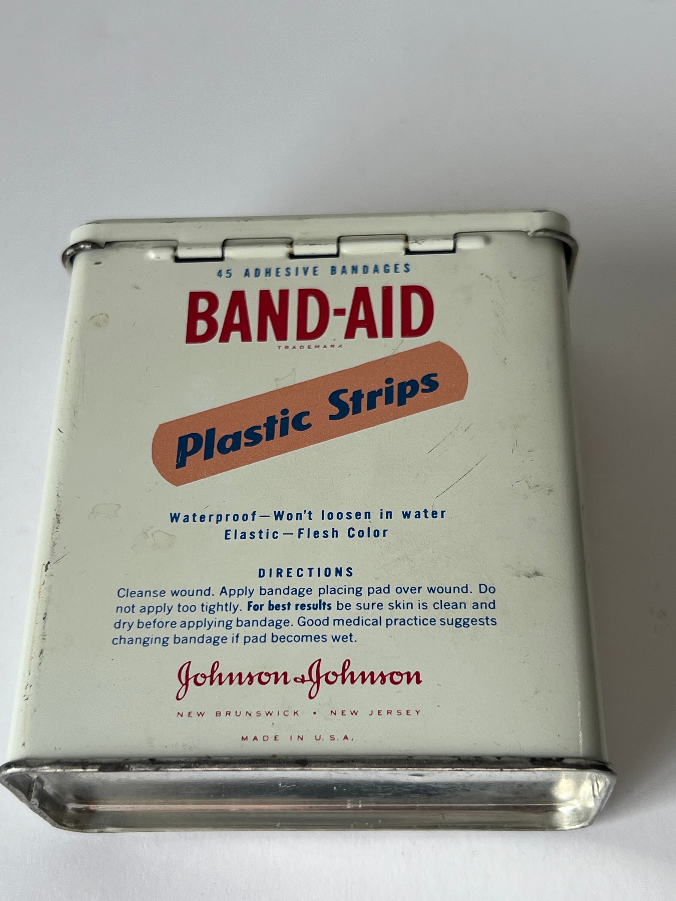 Vintage BAND-AID Plastic Strips Tin - Johnson & Johnson, 1950's - Etsy