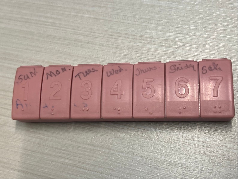 Vintage Tupperware 7-day Pill Organizer, Mauve Pre-owned: Sturdy - All ...