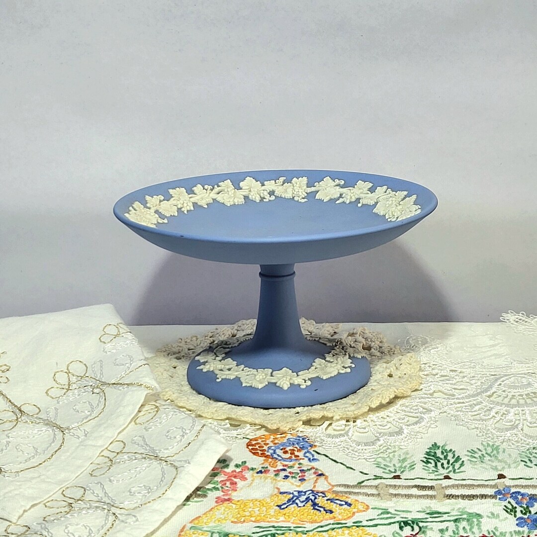 Timeless Elegance, Vintage Wedgwood Jasperware Cake Stand, Classic Blue ...