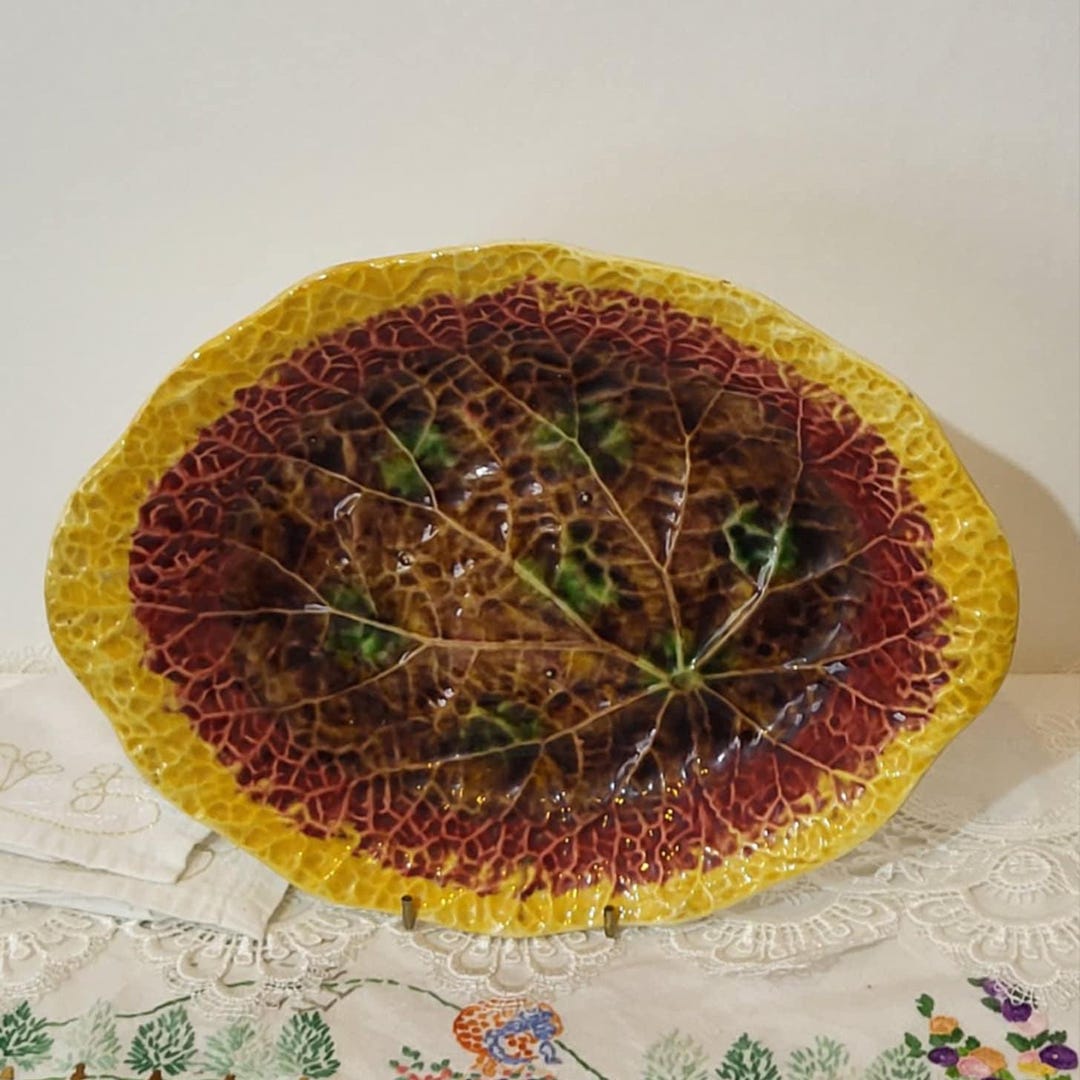 Victorian Majolica Leaf Dish – 19th Century Multicolored Decor - Etsy