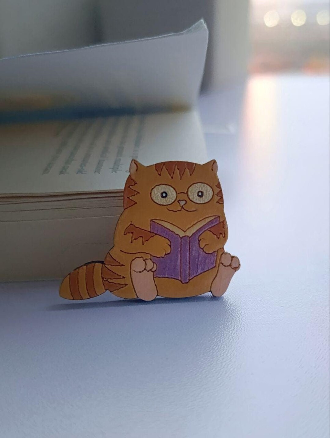 Bookworm Cat Pin – Reading Cat, Gift for Book Lover - Etsy