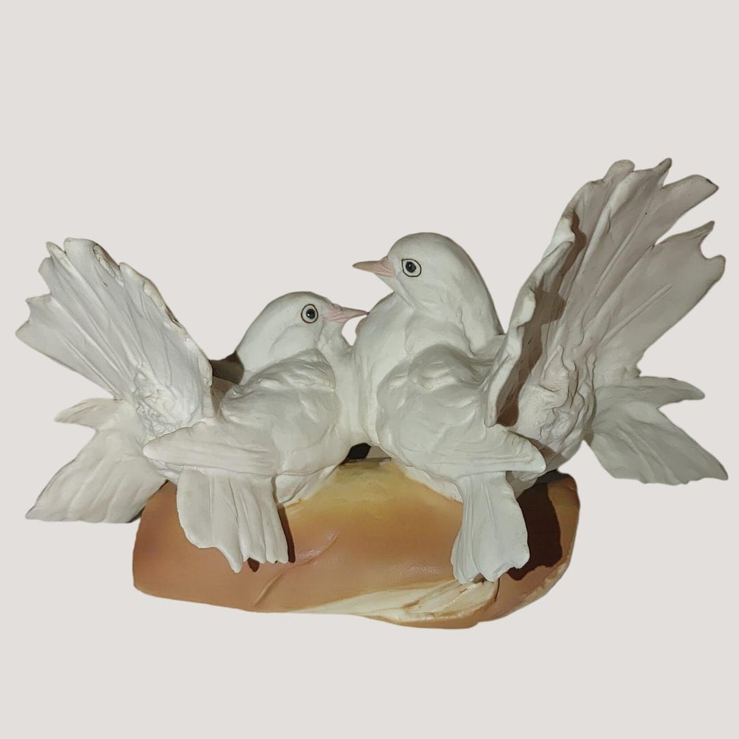 Capodimonte Doves Decorative Figurine Porcelain Italy White Birds ...