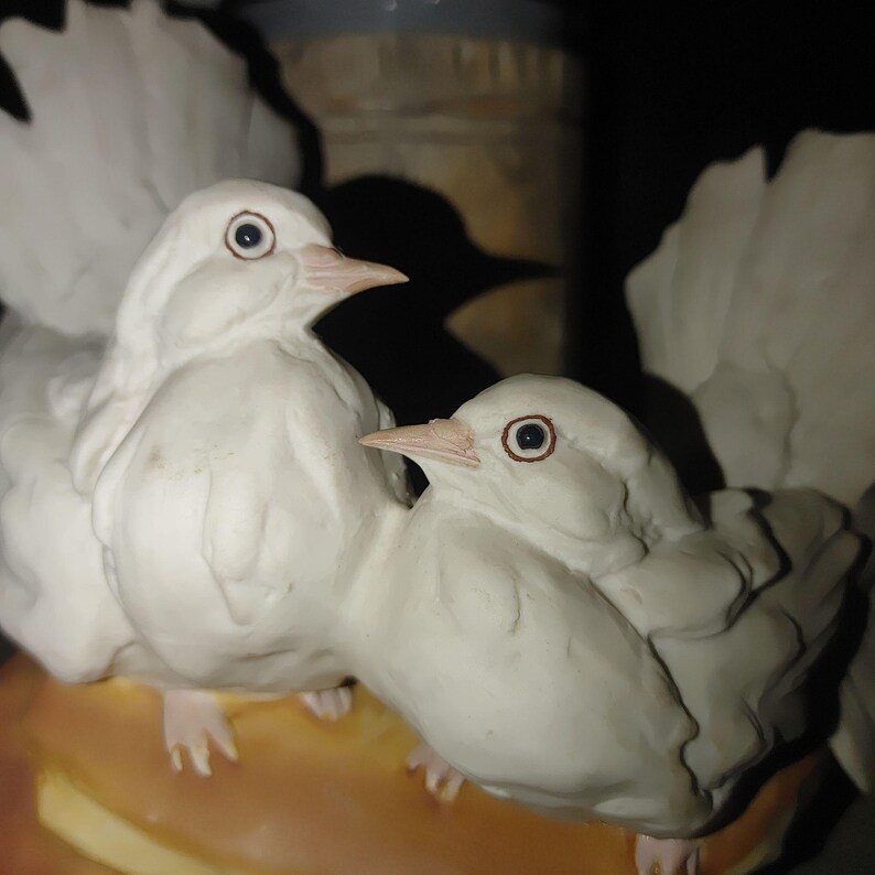 Capodimonte Doves Decorative Figurine Porcelain Italy White Birds ...