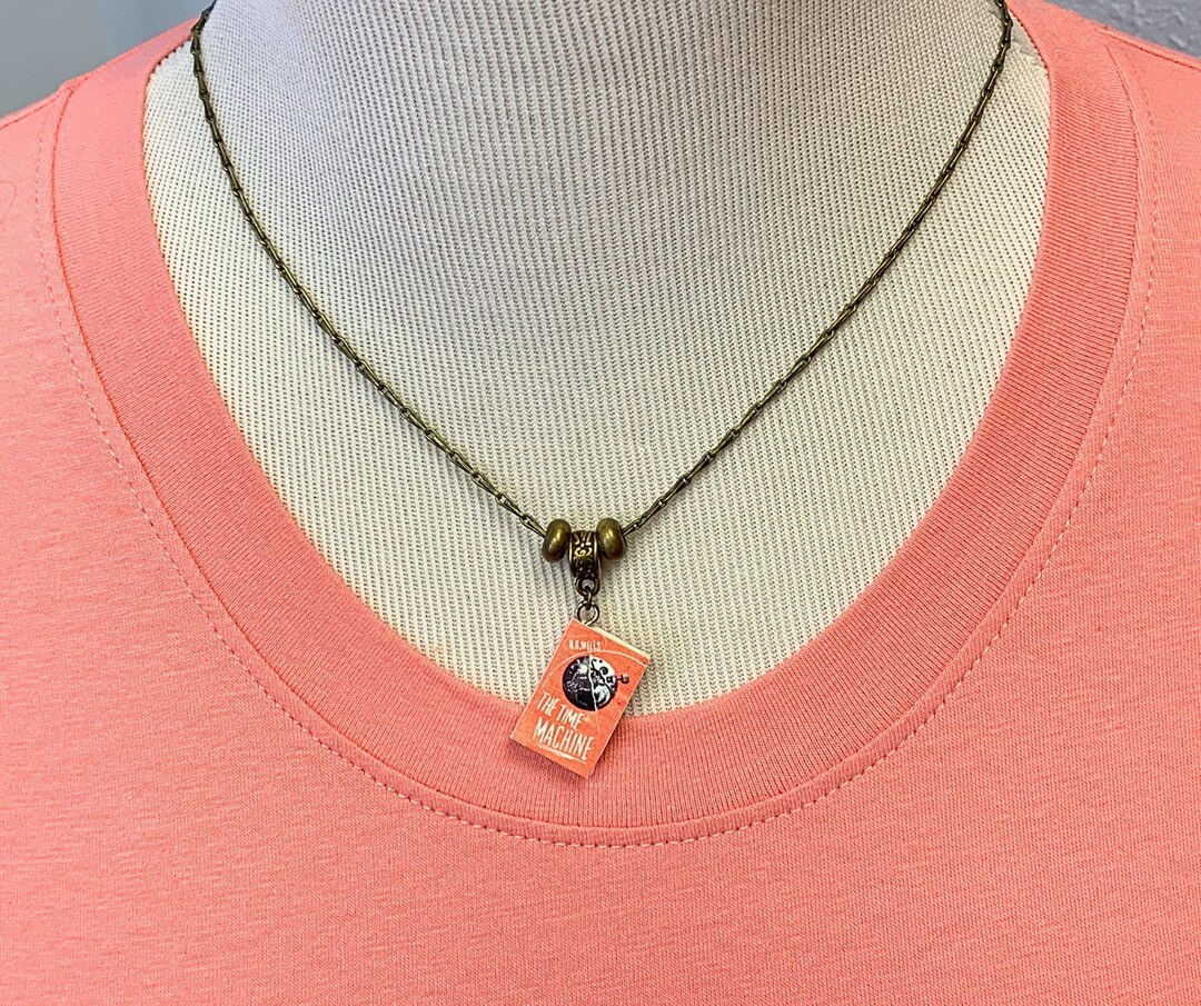 Steampunk Necklace, the Time Machine, Mortal Enginesh.g. Wells, Philip ...