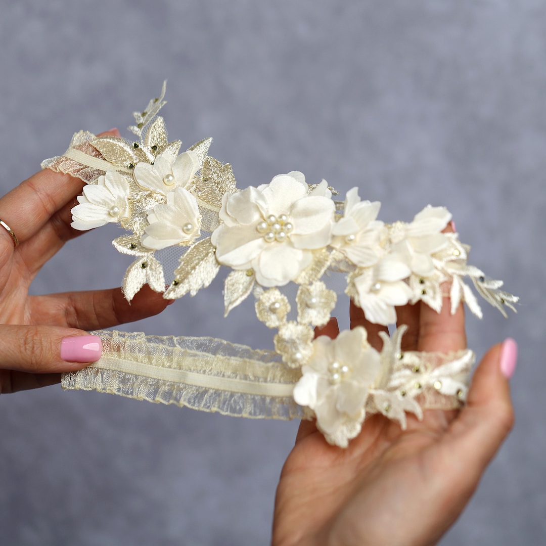 Ivory Tulle Wedding Garter Set: Lace Bridal Flower Toss Garter - Etsy
