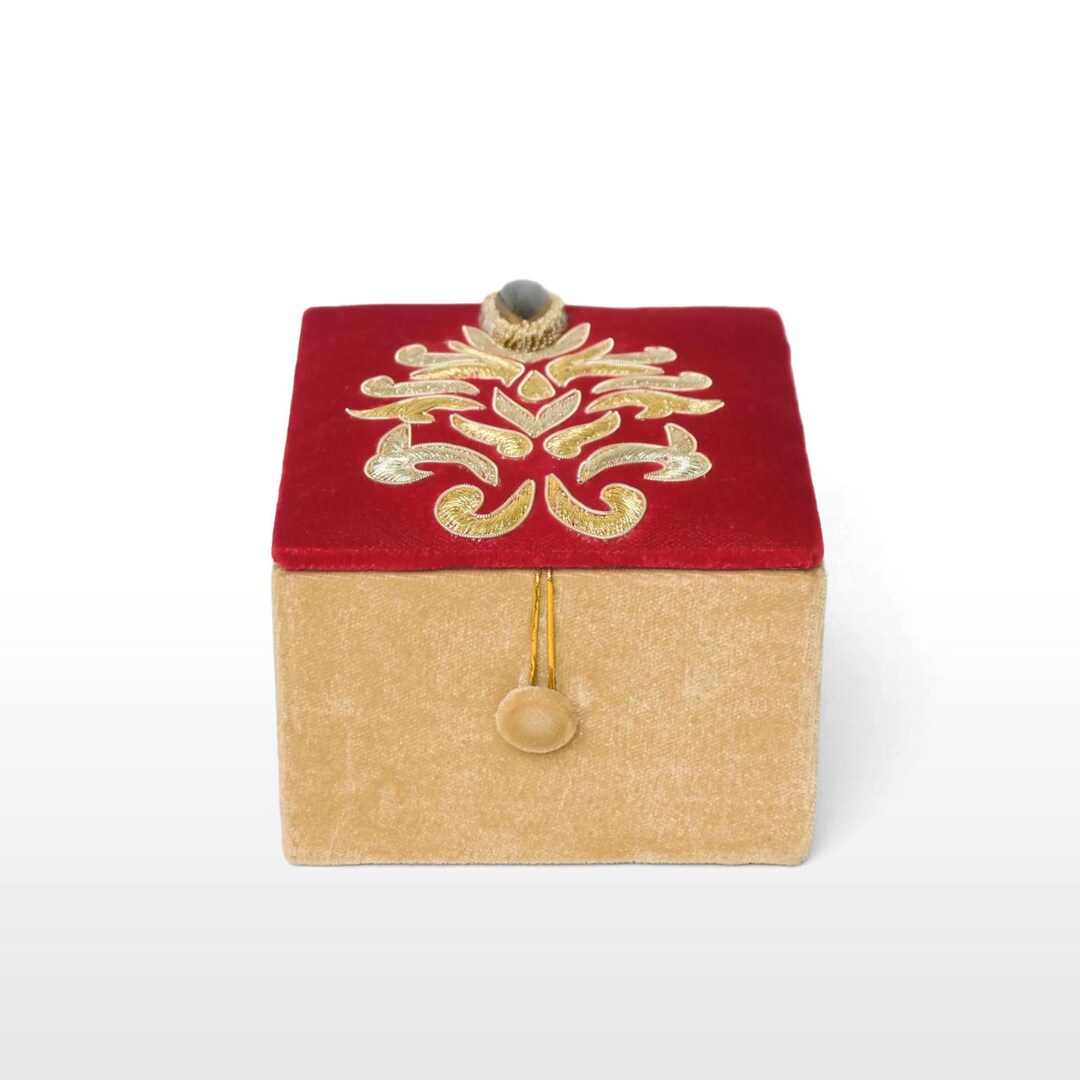 Ocean Dreams Red & Beige Handmade Christmas Evening Gift Box With ...