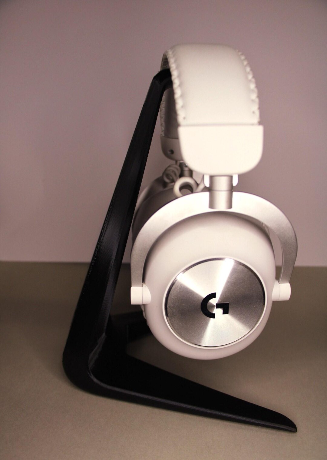 STL File Custom 3d-printed Headphone Stand Sleek, Modern, and Space ...