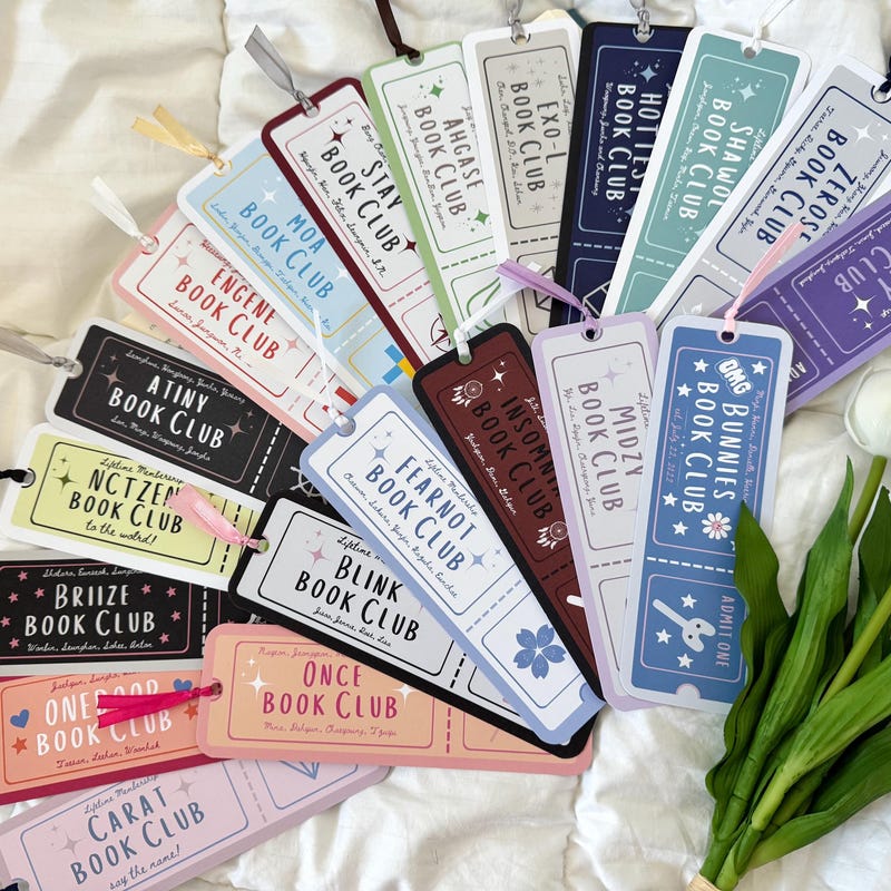 Kpop demon hunter book mark - Etsy.de