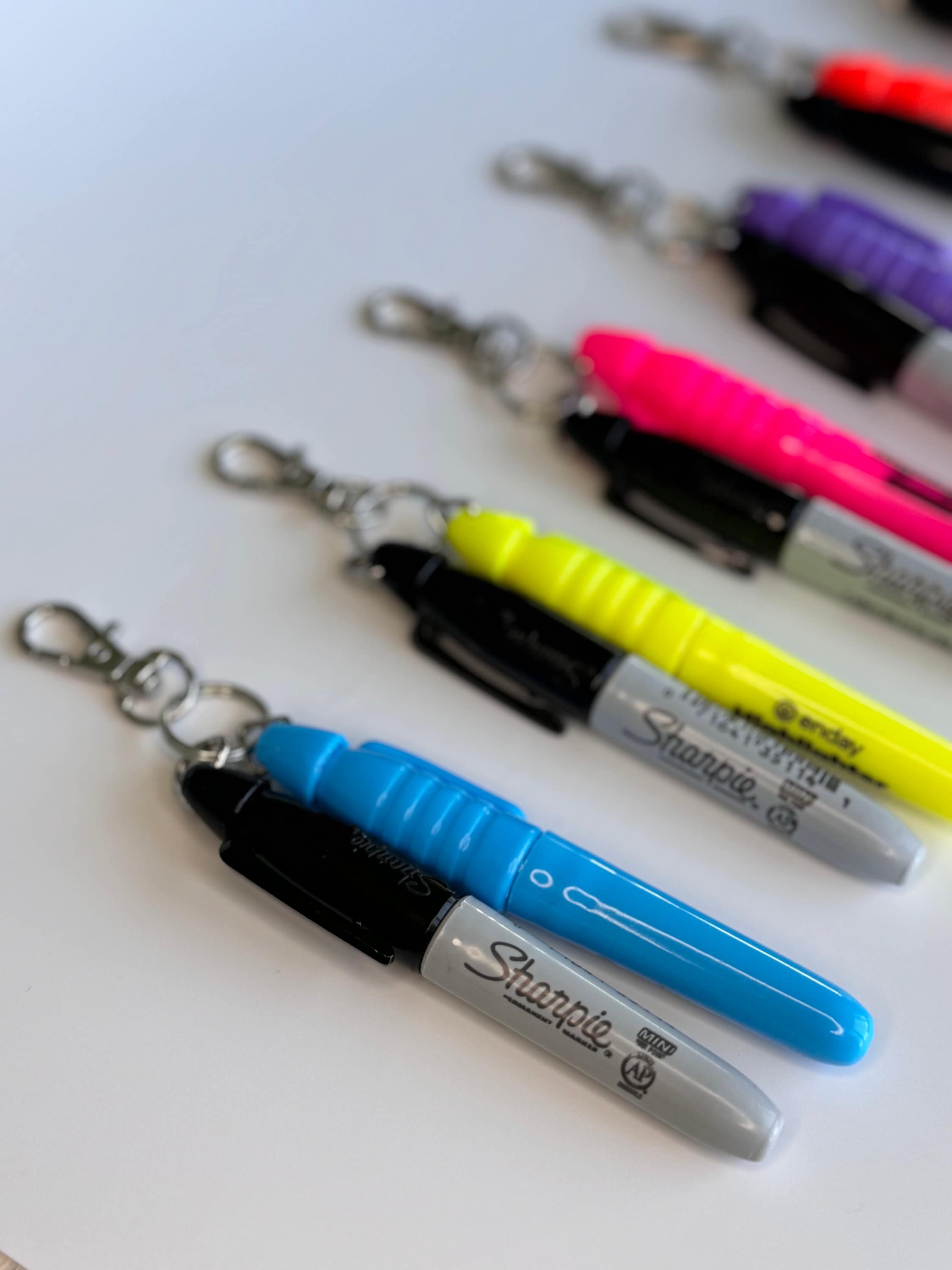 Permanet Marker Highlighter Nursing Badge Reel Accessory ER Nurse Badge ...