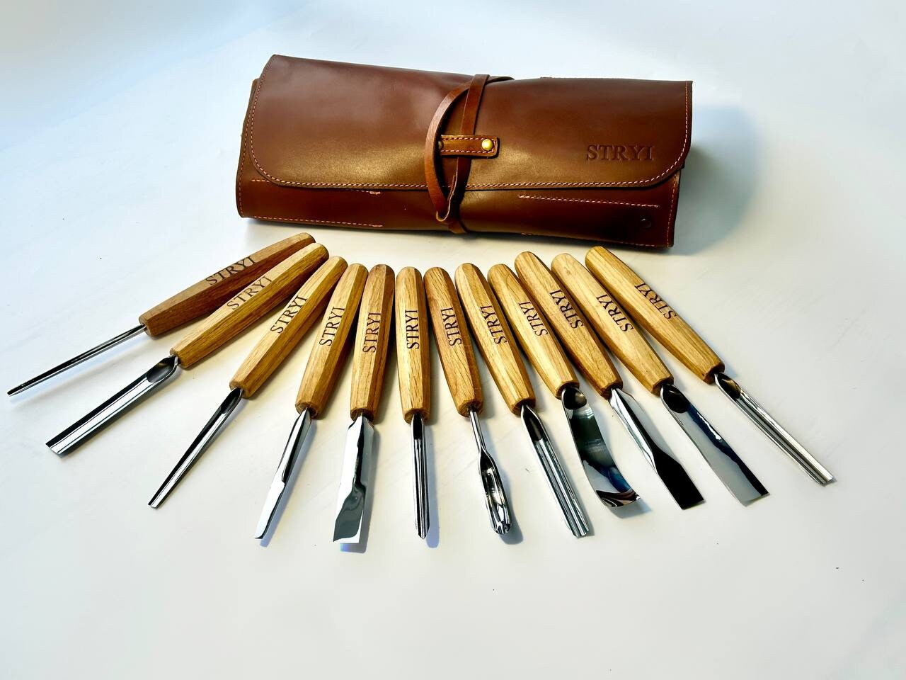 Wood Carving Set 12 Pieces in a Genuine Leather Case, Carving Chisels ...