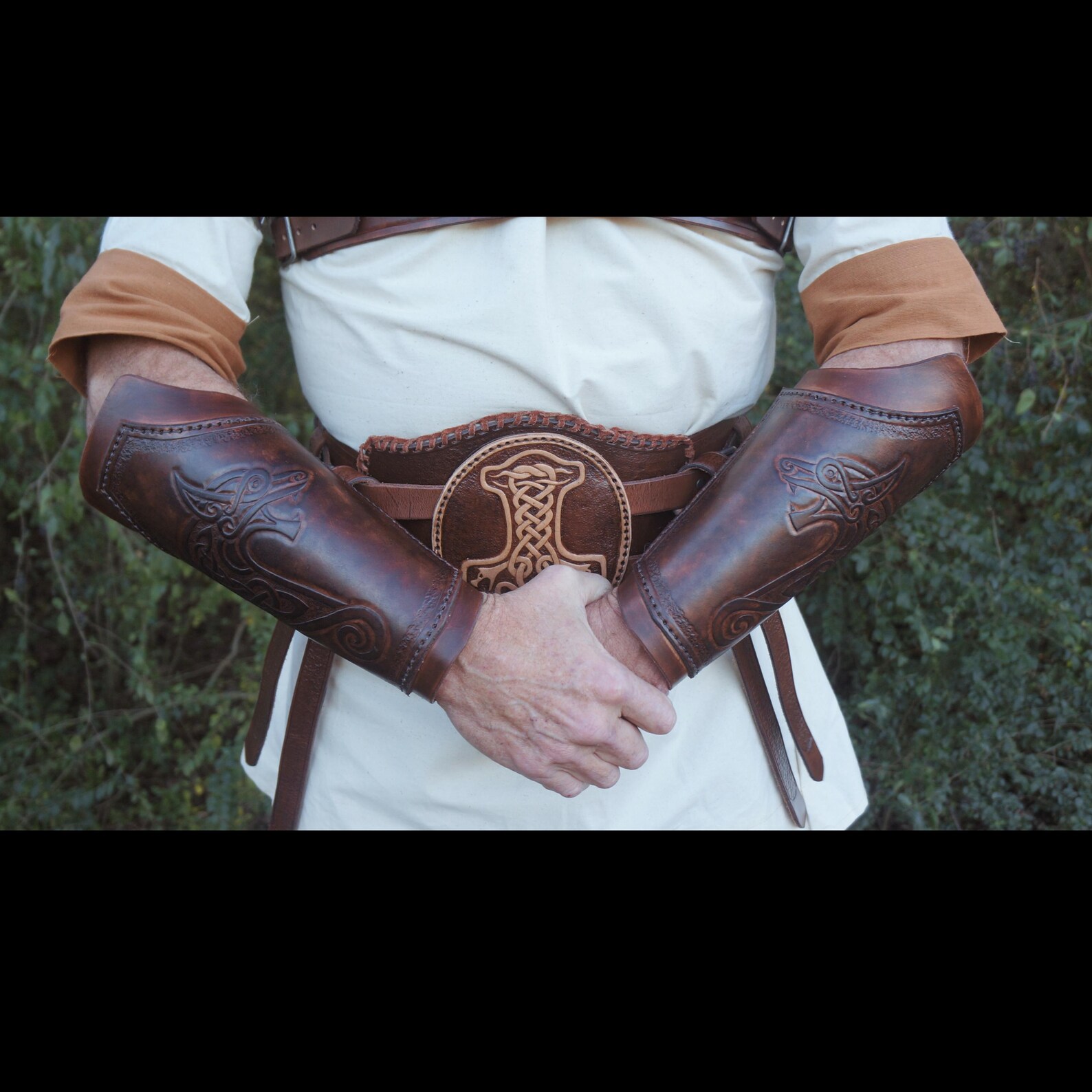 Leather Vambraces, Viking "fenrir" Bracers, Medieval Armor for Ren ...