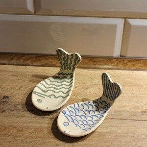 Cheerful Fish Design Spoon Holders - Colorful Ceramic Rests for Cooking ...