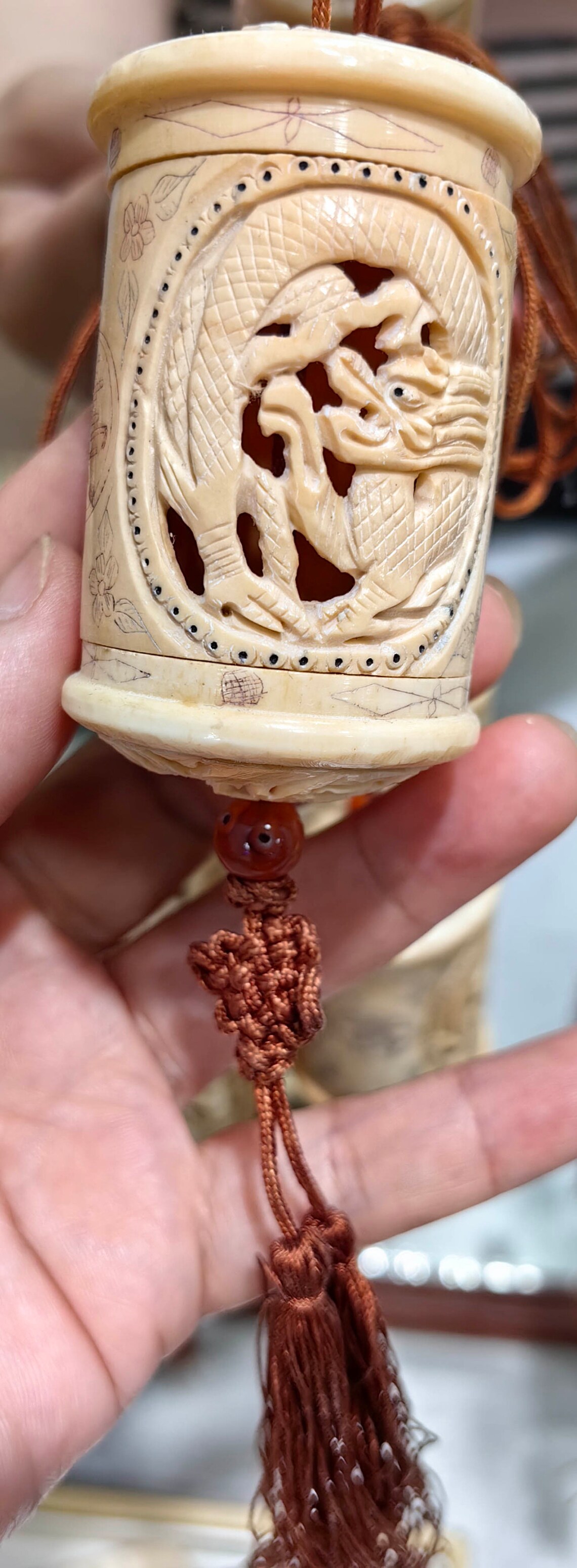 Large Carved Dragon Bone Lantern Craft, Tribal Animal Skull Carvings ...