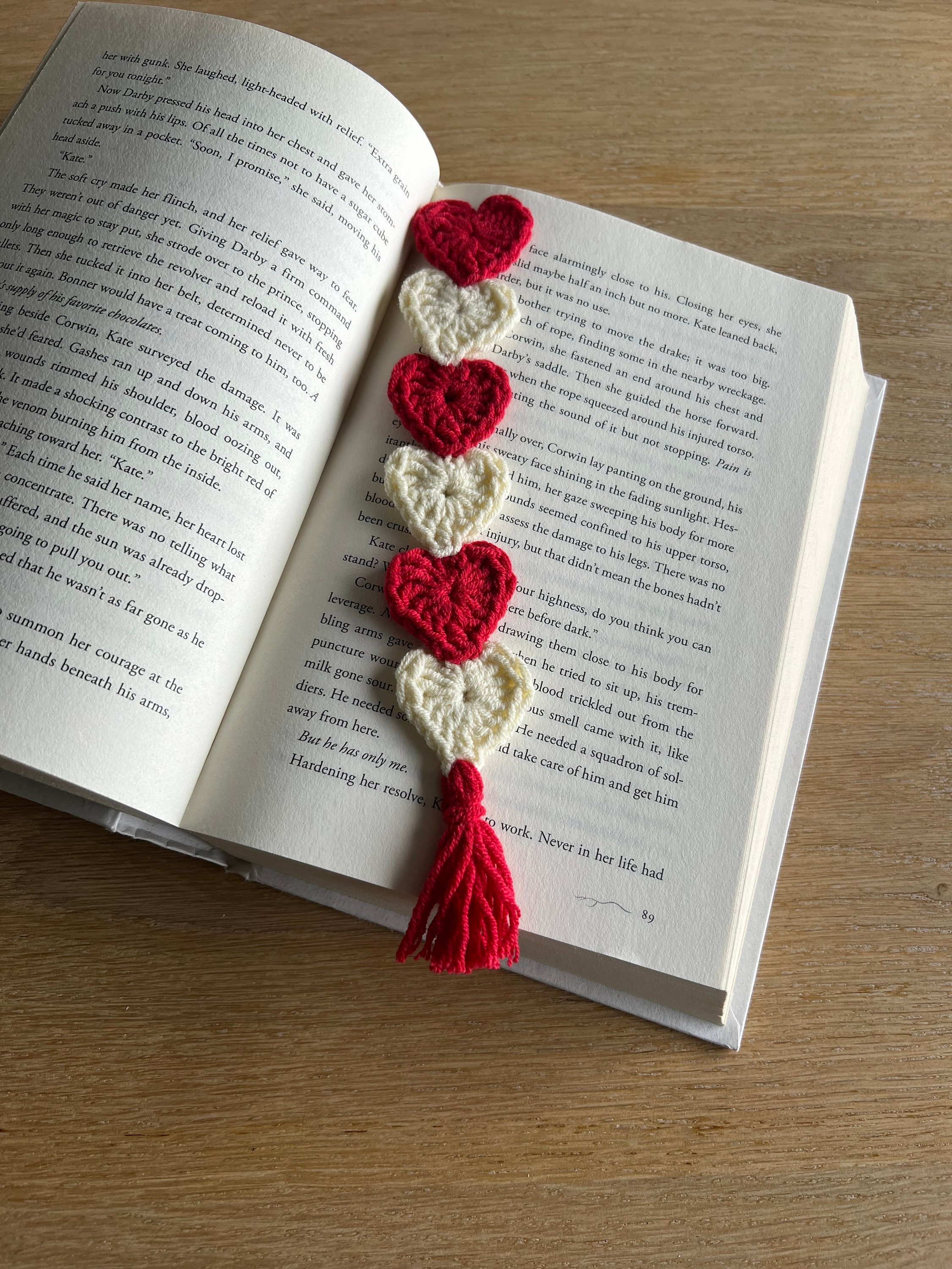 2 Heart Crochet Bookmarks. Perfect Cute Gift for Friends and Family - Etsy