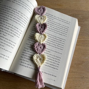 2 Heart Crochet Bookmarks. Perfect Cute Gift for Friends and Family - Etsy