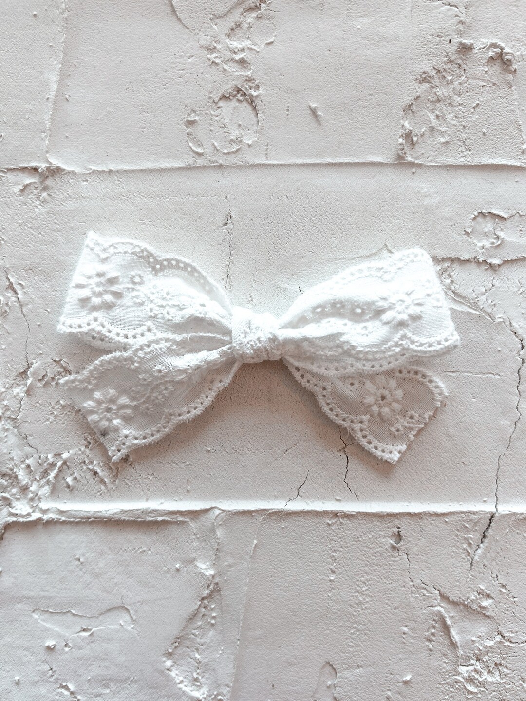 Florence Eyelet Lace Bow WHITE - Etsy