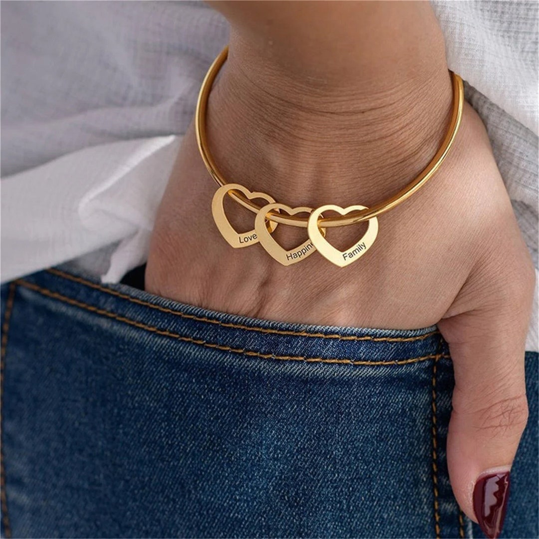 Personalized Hearts Bracelet for Mom With Kids Names - Laser Engraved ...