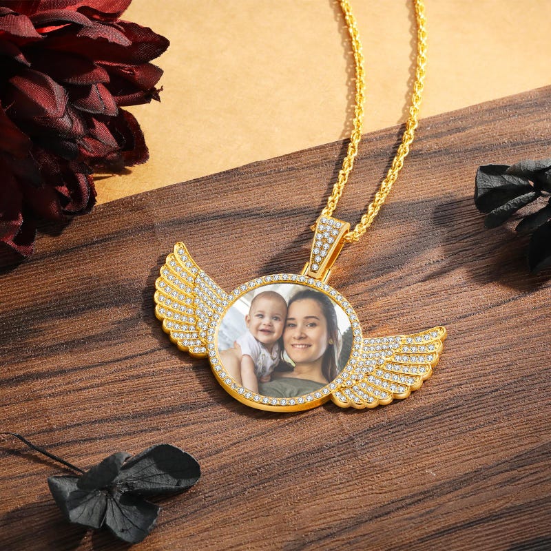 Custom Photo Chain With Wings - Etsy