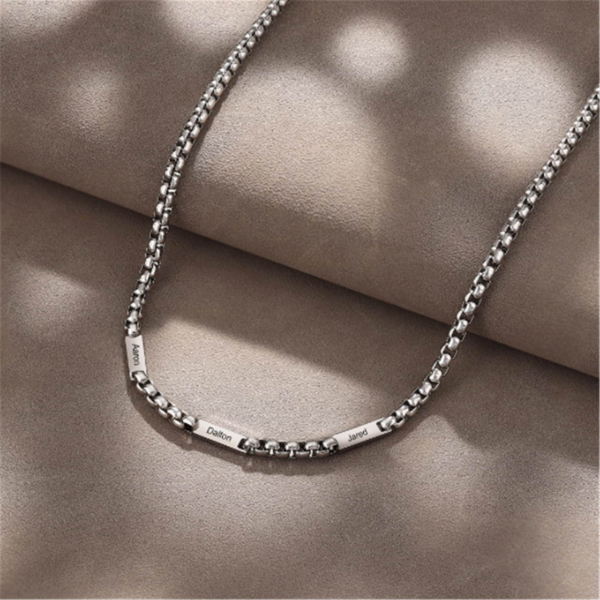 Custom chains for guys store