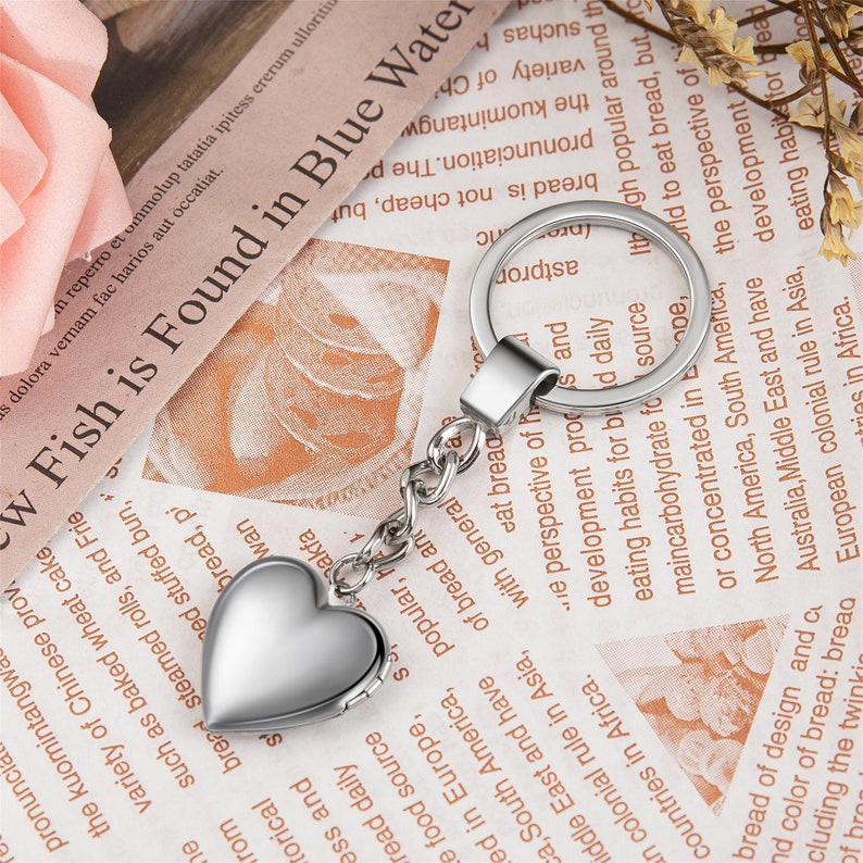 Heart Locket Key Chain, Remembrance Photo Locket Keychain, Heart ...