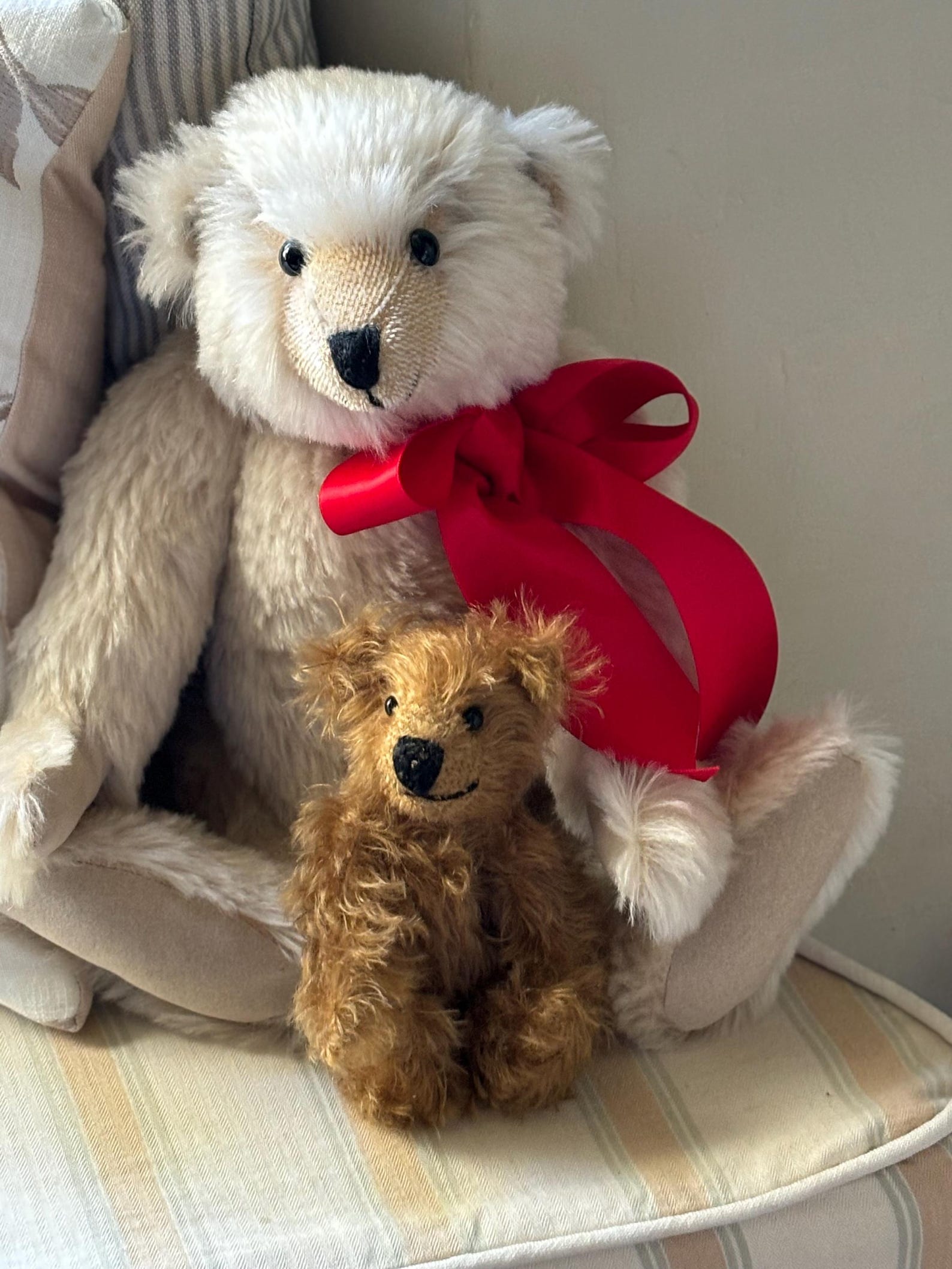 Collectors Bear, Molly. Traditional Style Artist Teddy Bear. - Etsy