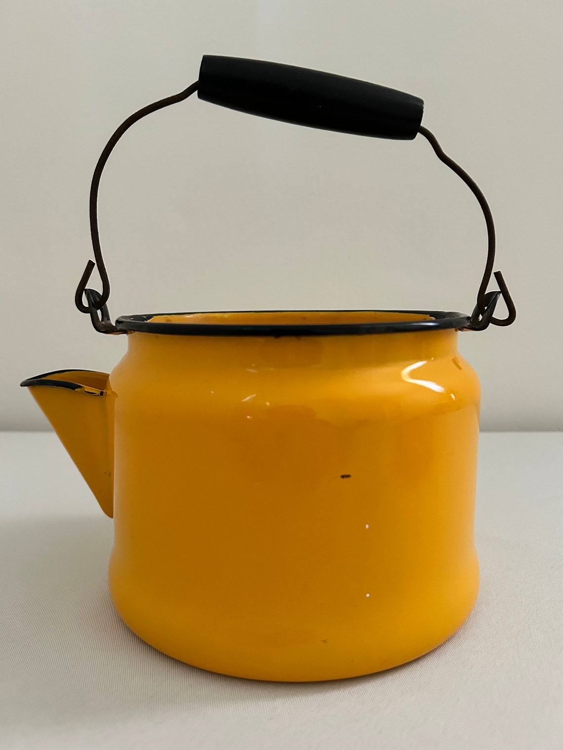 Vintage Sunshine Yellow Enamelware Teapot - Etsy