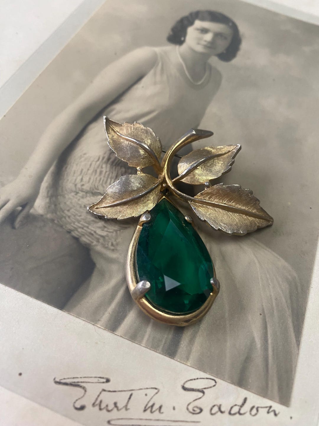 Vintage Sphinx Brooch | Emerald Green Teardrop Rhinestone, Gold Tone ...